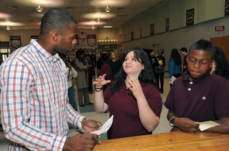 Ex-FSU star Myron Rolle ready to begin med school residency