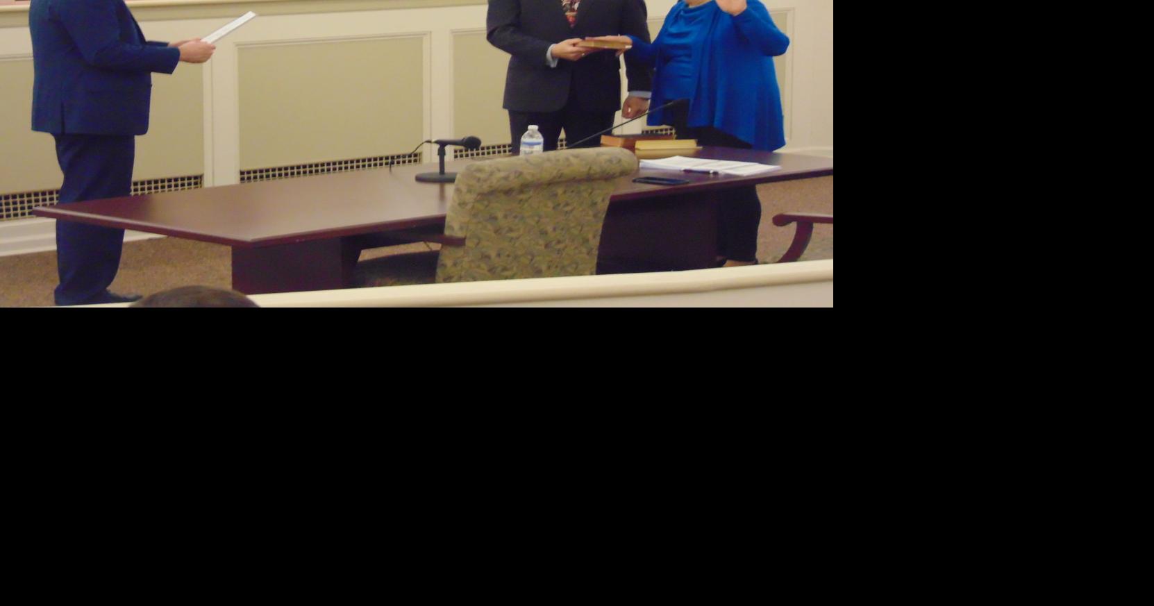 Link sworn in to Hamilton Committee, Cain selected to serve as mayor