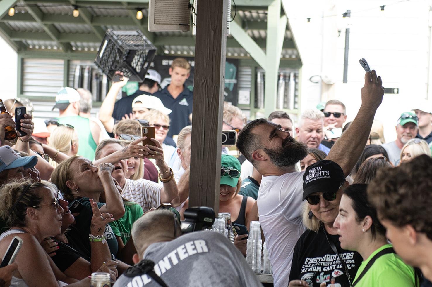 Jason Kelce's annual bartender gig Wednesday in Sea Isle