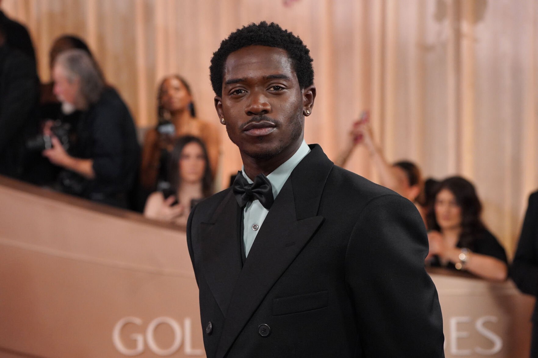 See top photos of stars on the 2026 Golden Globe Awards red carpet