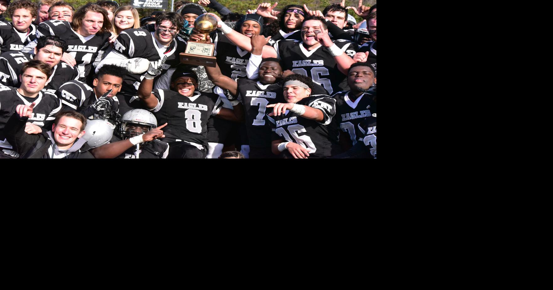 GALLERY: EHT vs. Mainland Regional Thanksgiving football game