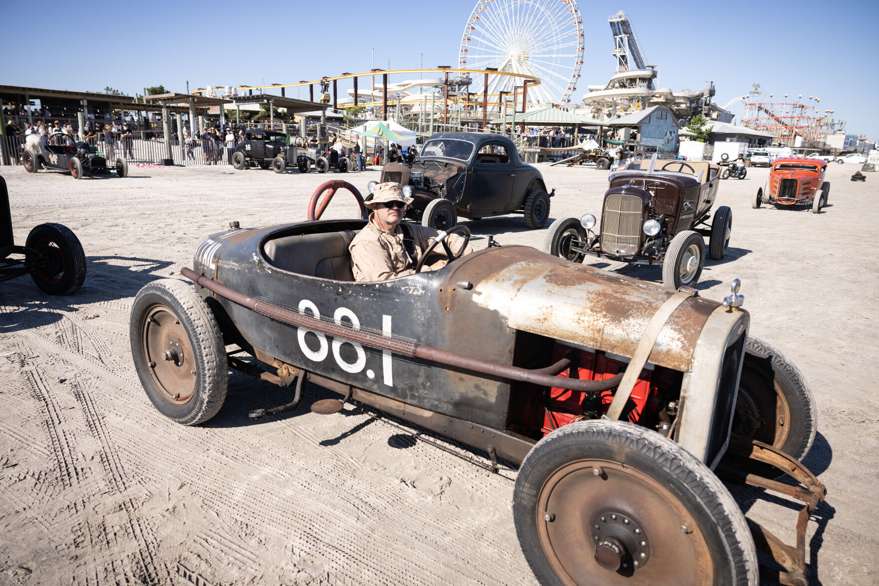 Vintage Cars and Beach Racing Thrill Crowds in Wildwood