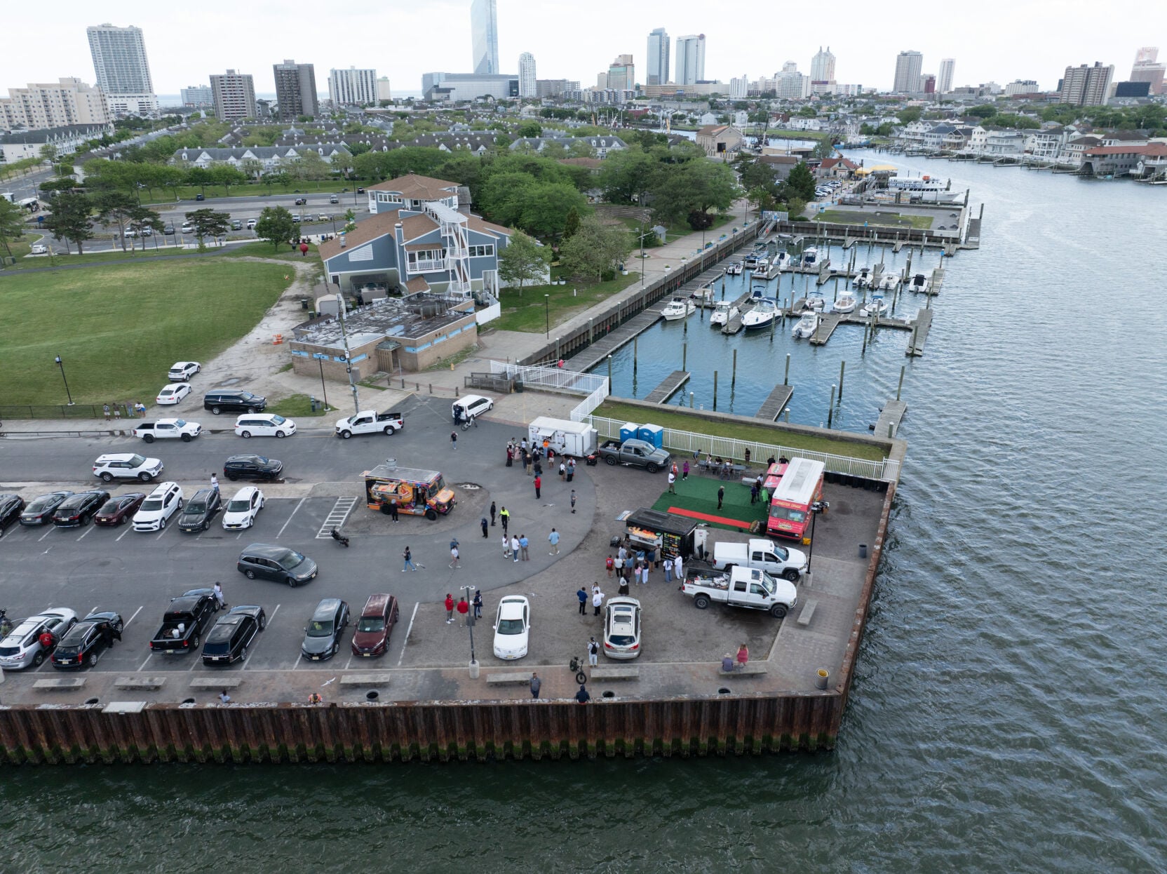 Atlantic City hopes you'll try the food trucks this summer