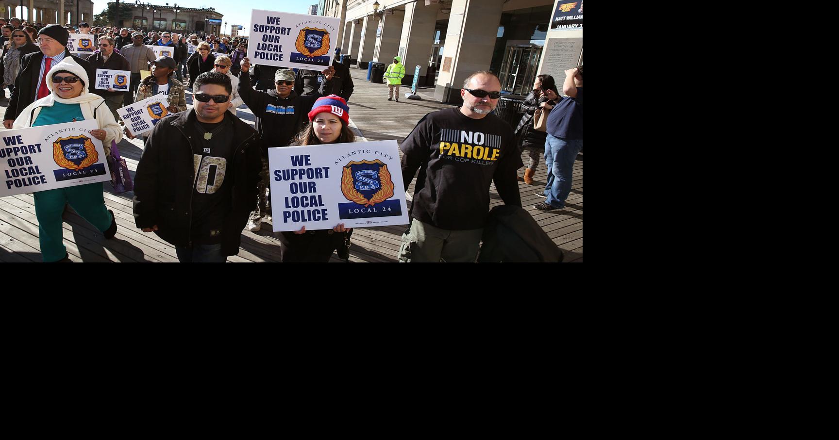 Dozens rally for police at Boardwalk Hall