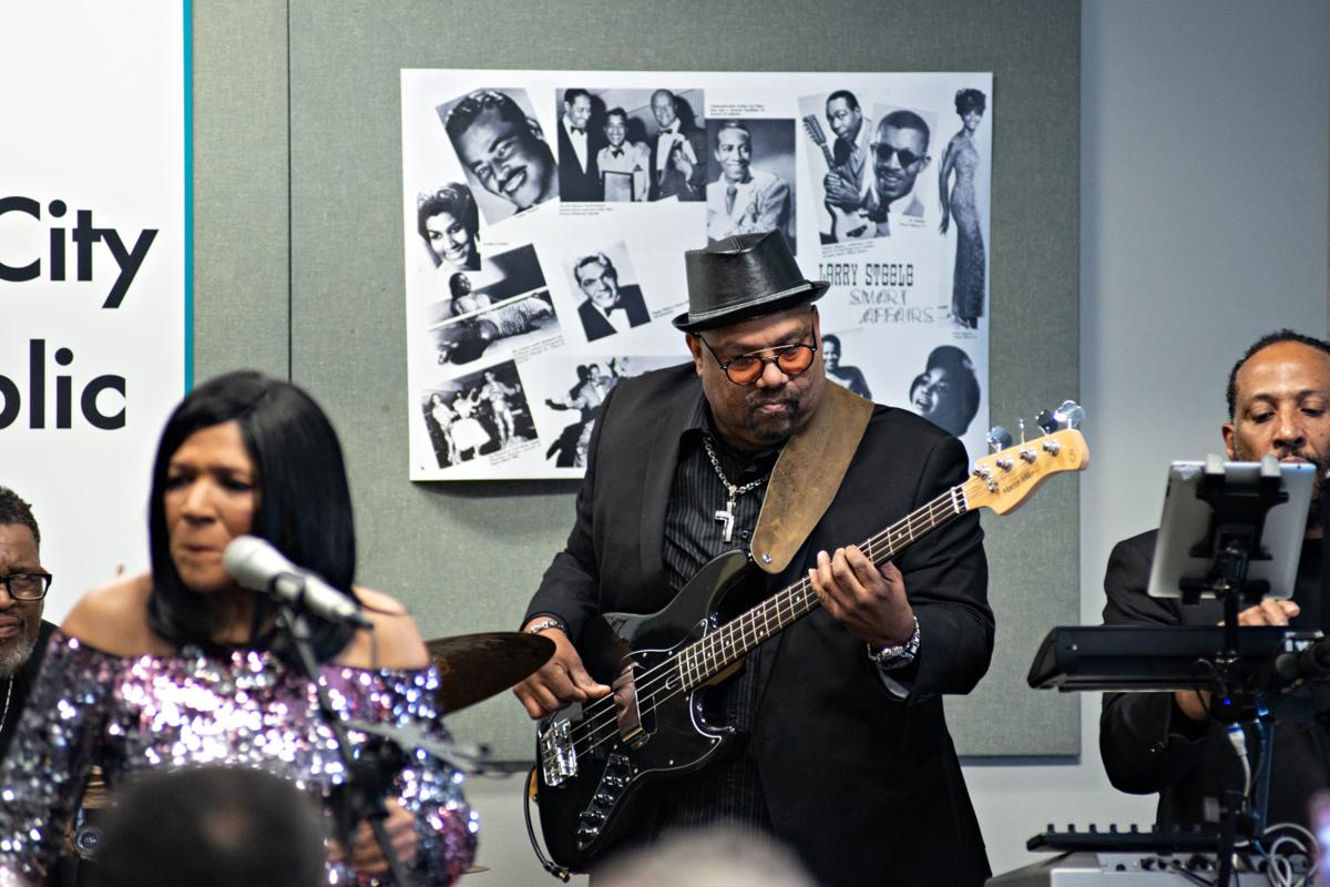 Angela Burton performs the songs of Club Harlem in Atlantic City: PHOTOS