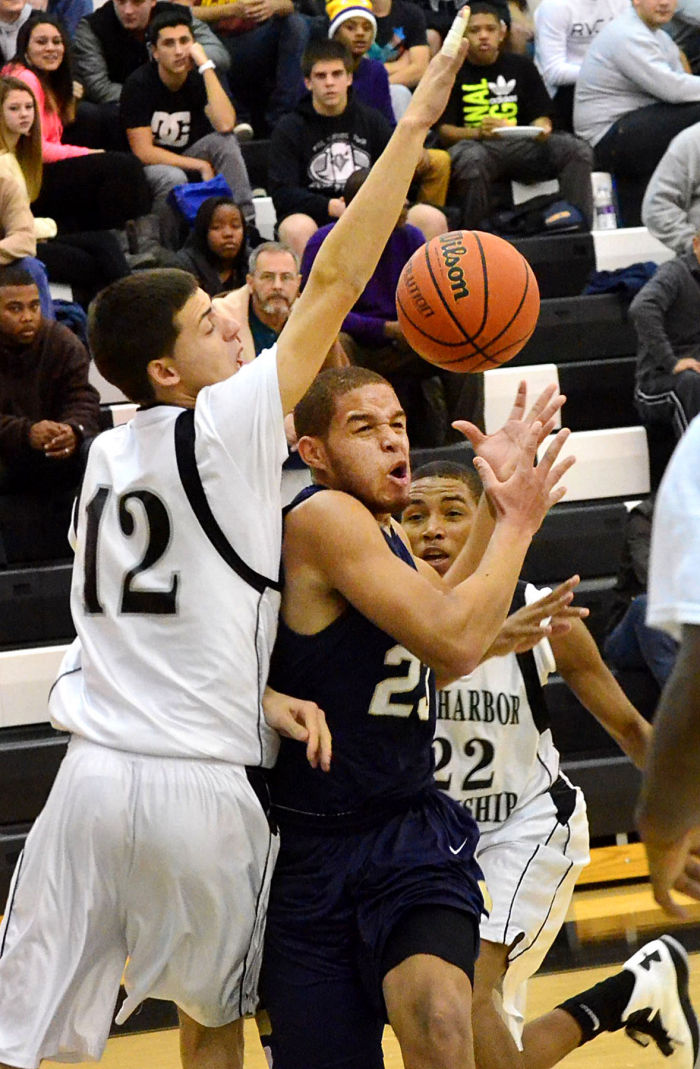 Holy Spirit at EHT Basketball