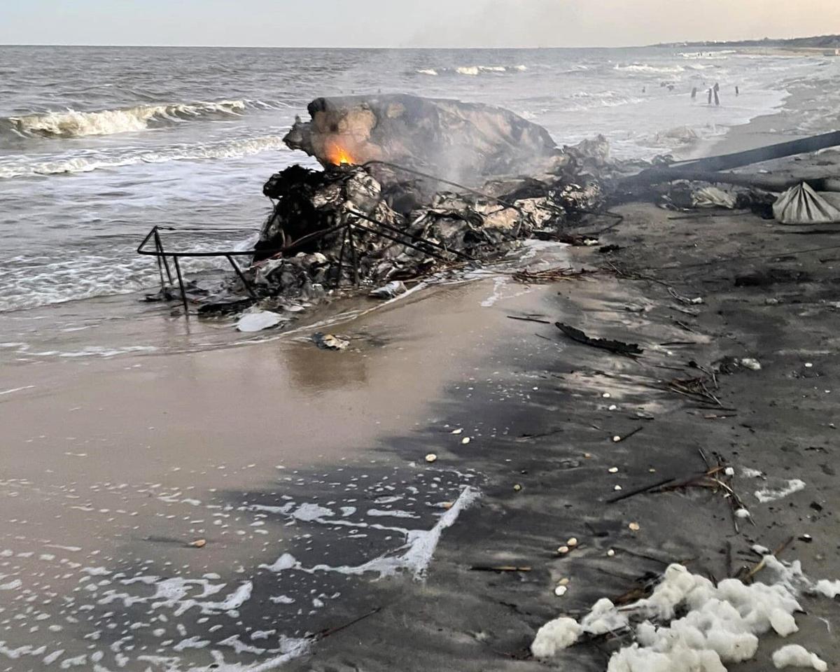 Beached boat burns near Cape May