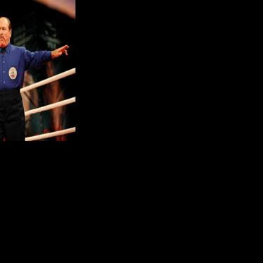 PHOTOS A look back at the career of boxing referee Steve Smoger