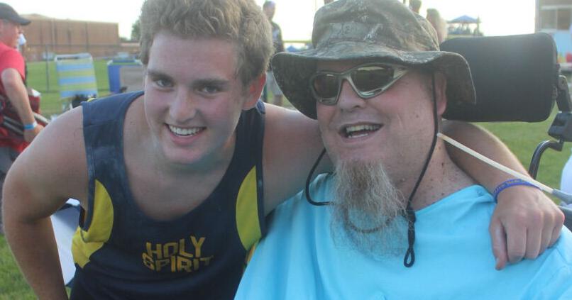 Mays Landing's Darren Drozdov, who went on to NFL and WWE careers, dies