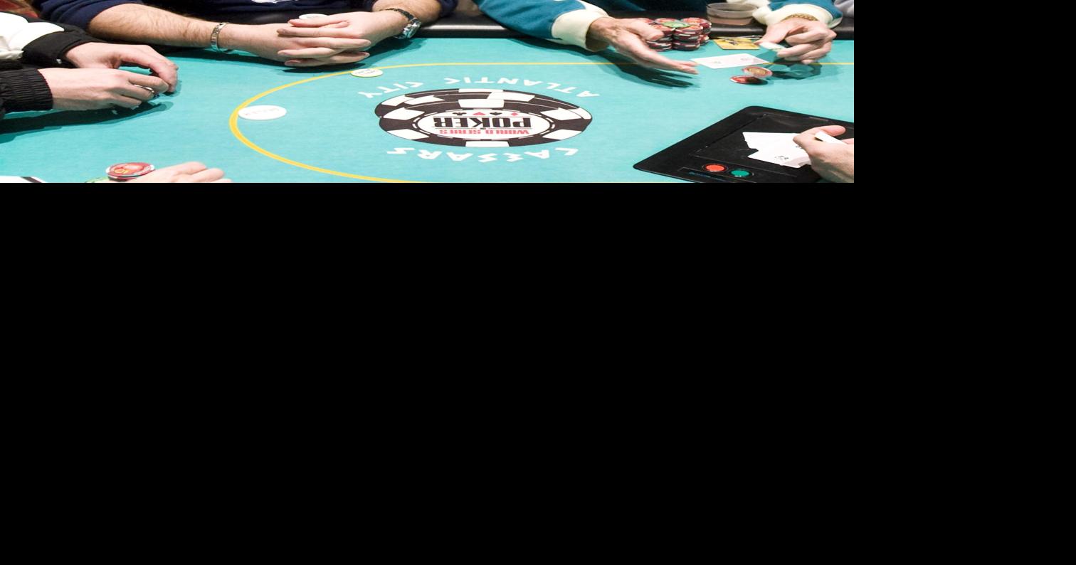 Caesars poker players look for winning losing hand