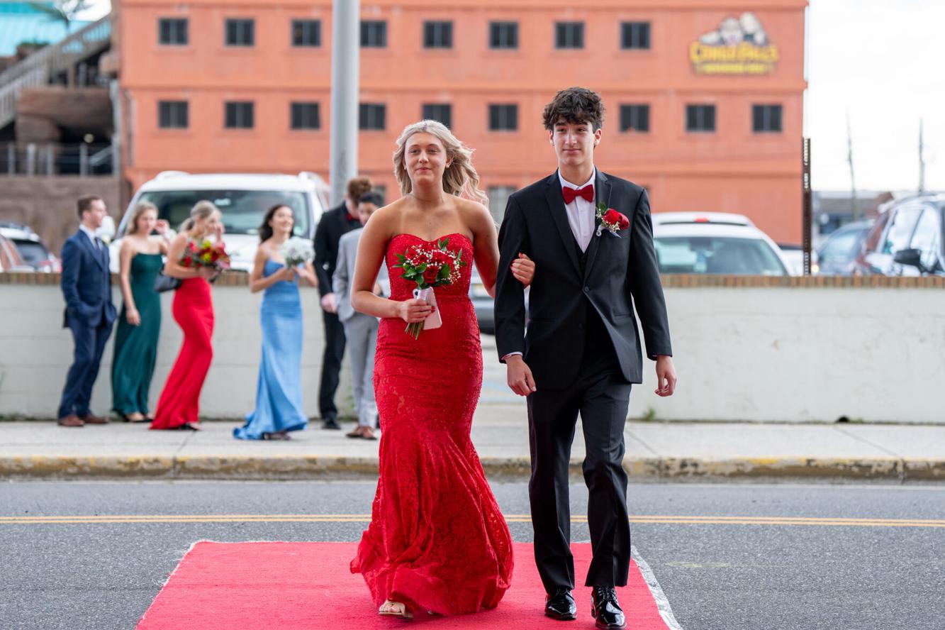 GALLERY: 80 Photos of Atlantic Christian's 2025 Prom