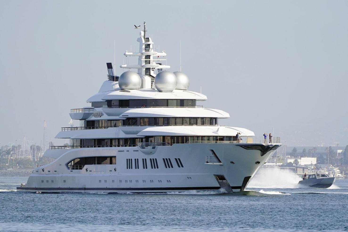 US will auction off $325M Russian superyacht