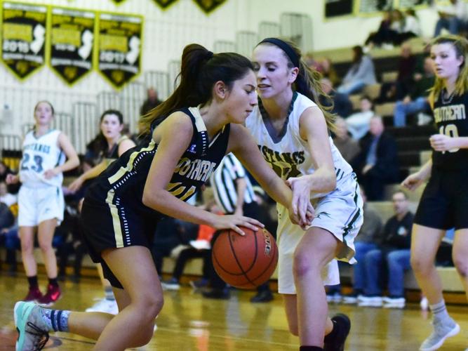 2nd-ranked Mainland defeats Southern to win Score at the Shore title again