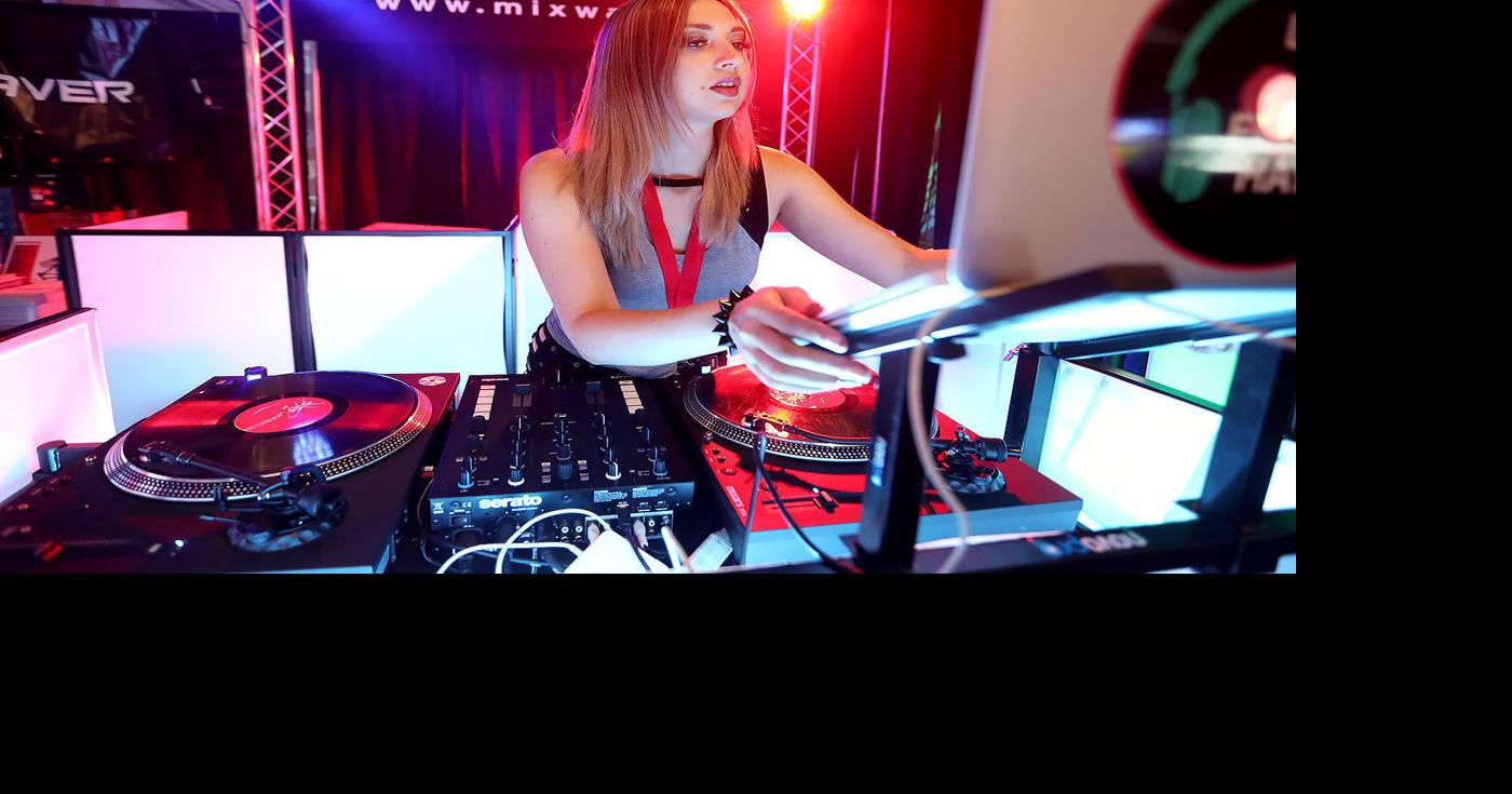 DJ Expo offers networking, business opportunities for party rockers