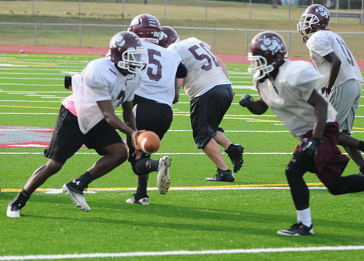 Undefeated start has Bridgeton backing its Bulldogs