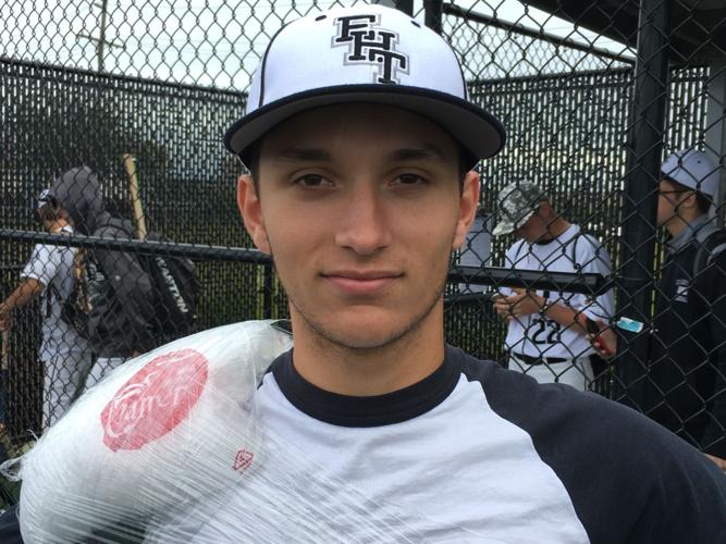 EHT opens playoffs with home win away from home