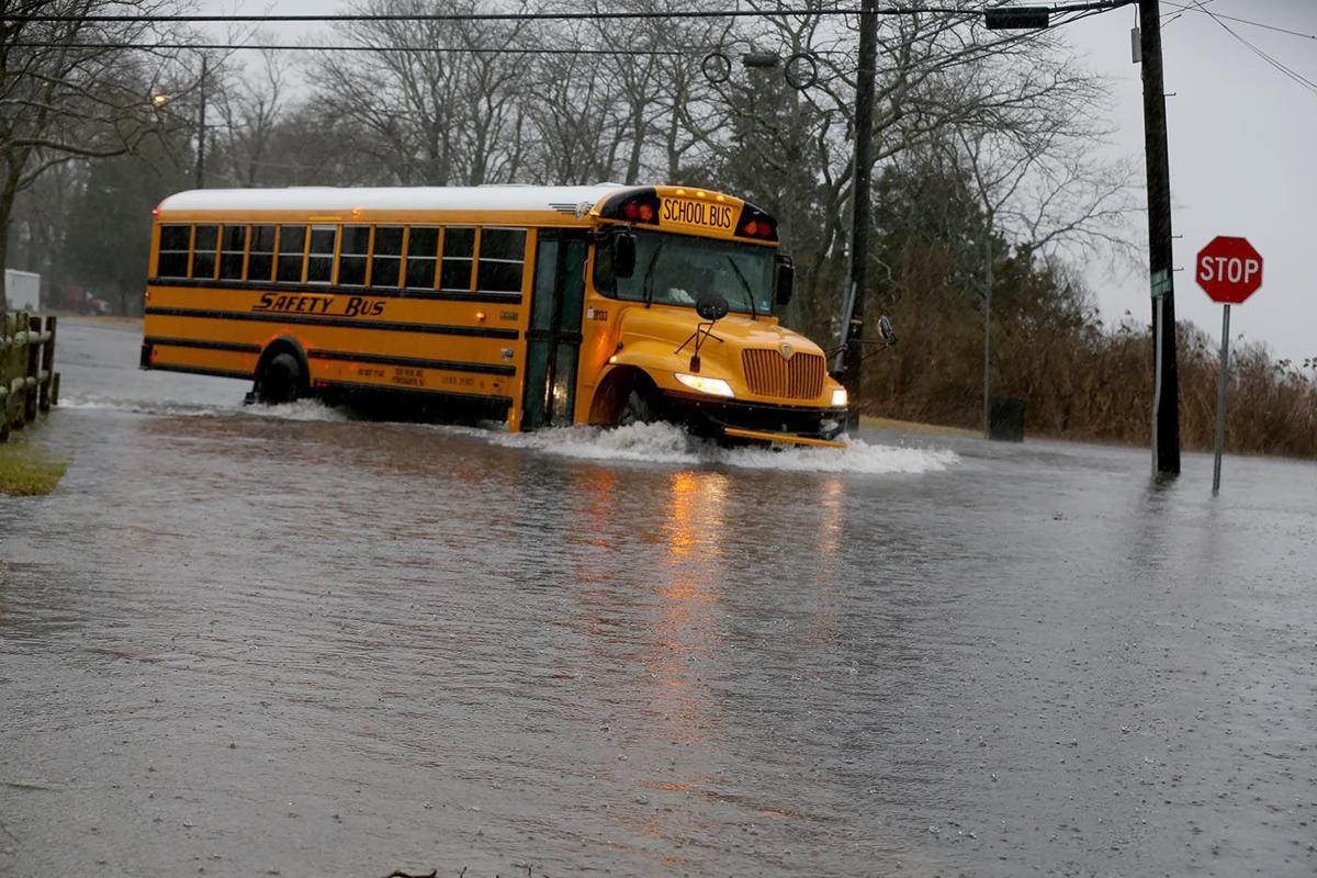 Weekend rain extends into Monday morning; active weather week ahead ...
