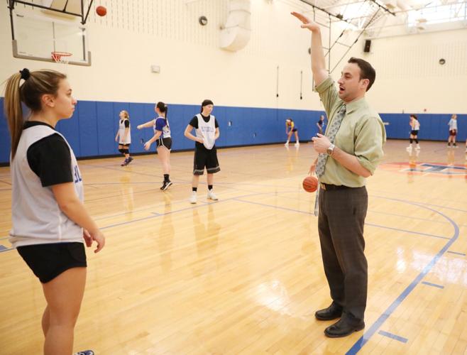 Siscone siblings share love of basketball as South Jersey high school coaches