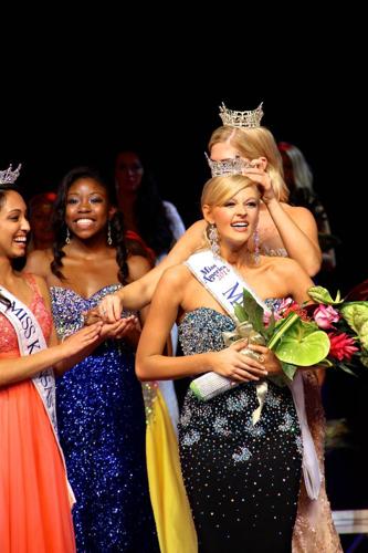 Miss Kansas Amanda Sasek