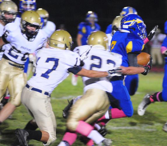 In the huddle with Buena Regional RB Quadir Albright