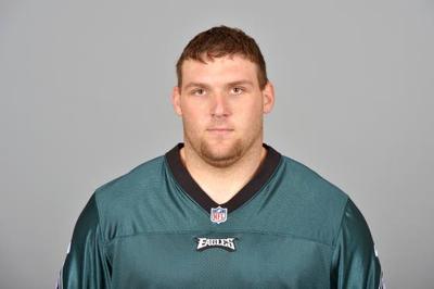 Three-and-out with Eagles tackle Allen Barbre