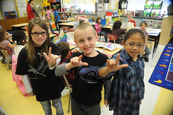 Shaner students, teachers learning ASL