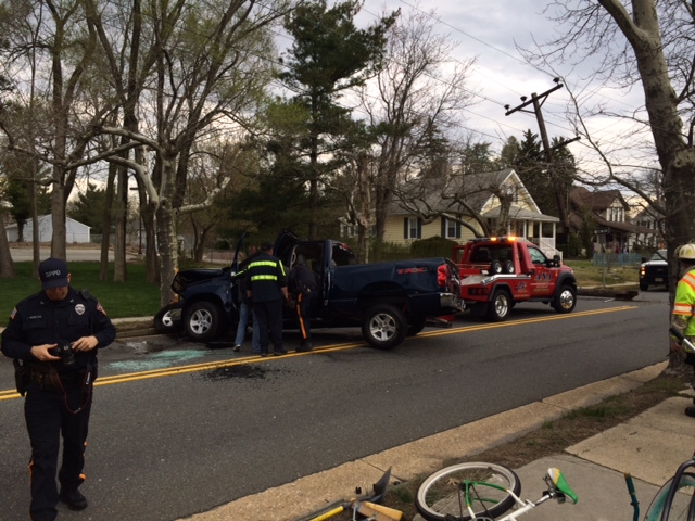 Crash in Somers Point causes power outages