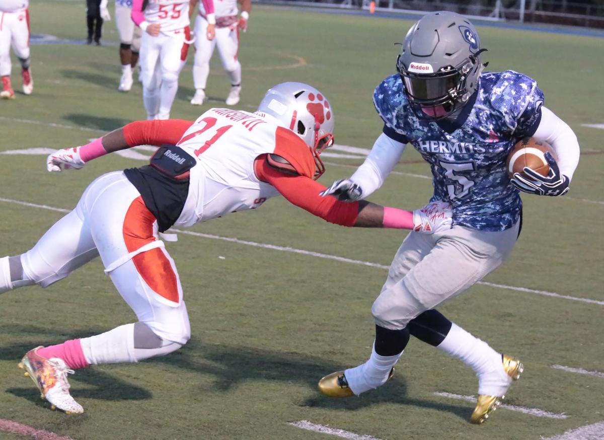 St. Augustine Prep's Ezekiel Ennis commits to Sacred Heart for football