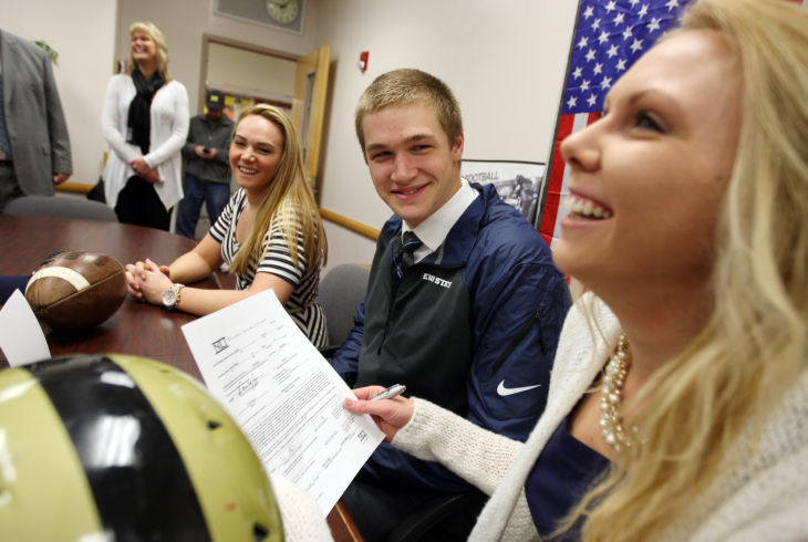 Southern star Mike Gesicki makes it official by signing with Penn State