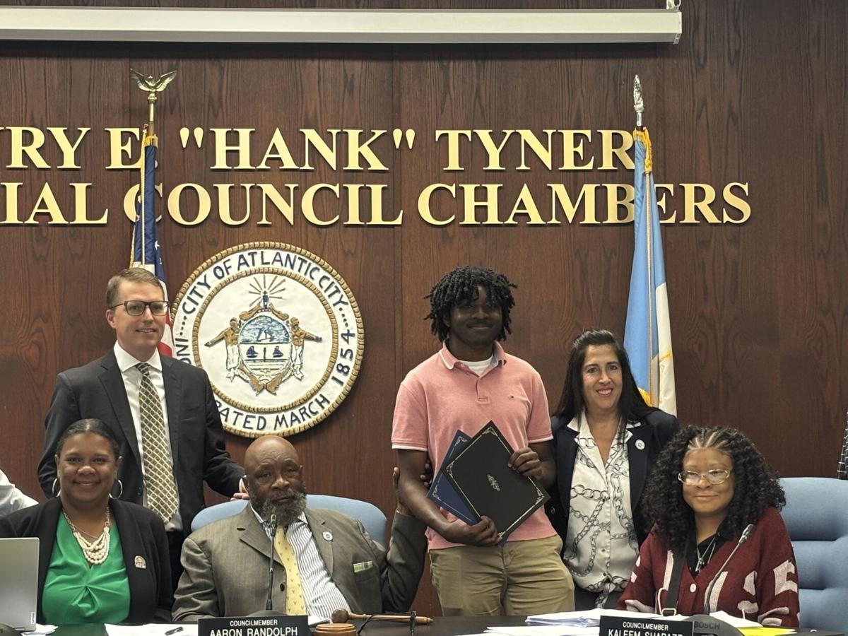 Philly teen honored for saving unconscious swimmer in AC