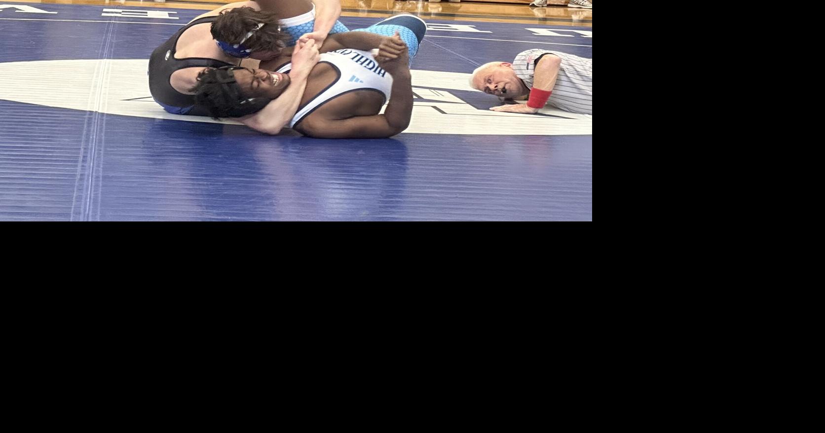 Who did Hammonton beat in its home quad meet?