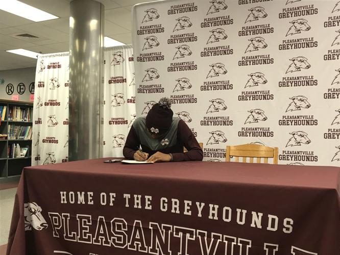 Pleasantville's Gabriel Moronta to run for D-I Mississippi State next season