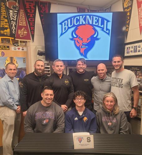 Southern's Anthony Mason commits to Bucknell University