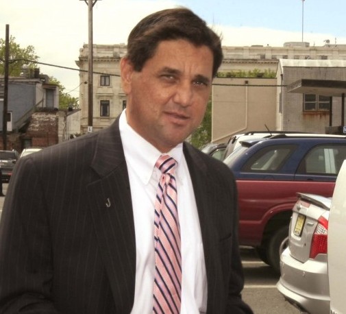 Former Assemblyman Daniel M. Van Pelt appeals his May 2010 bribery ...