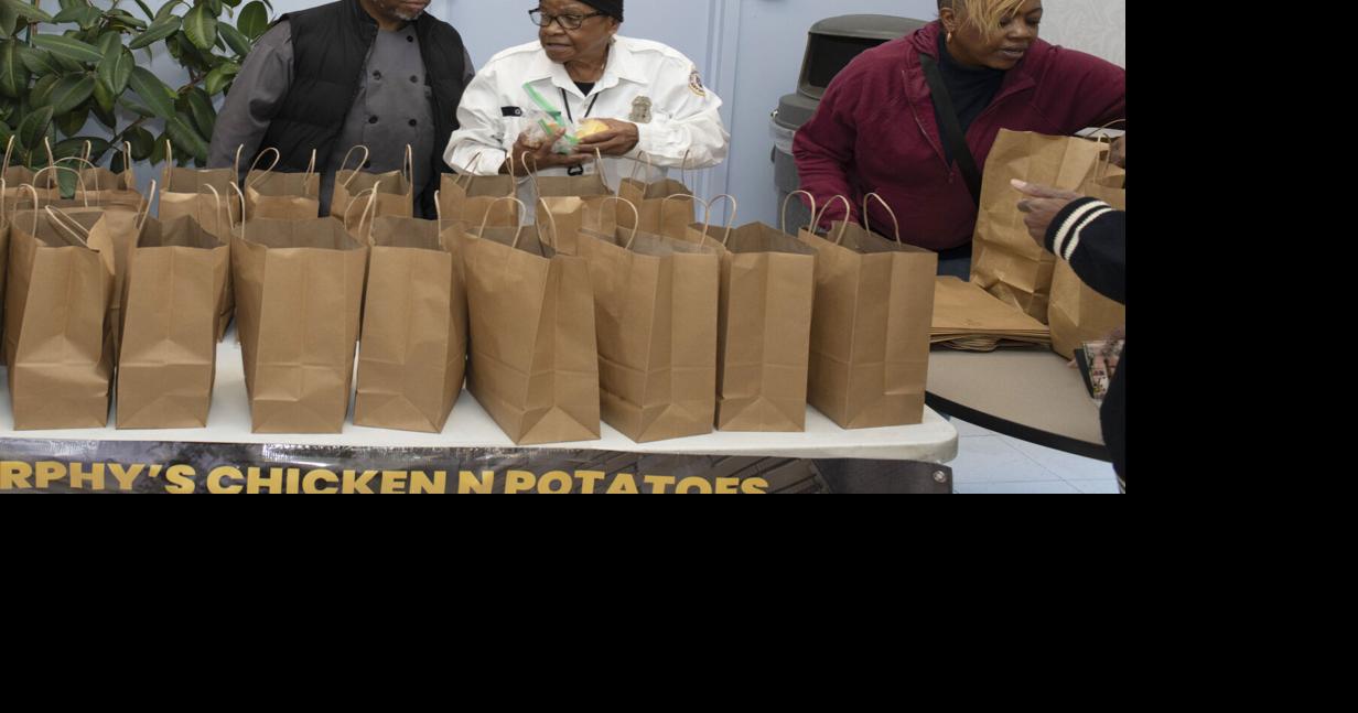 Chef Andre Murphy continues feeding for Thanksgiving