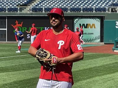 Darick Hall returns to the Phillies