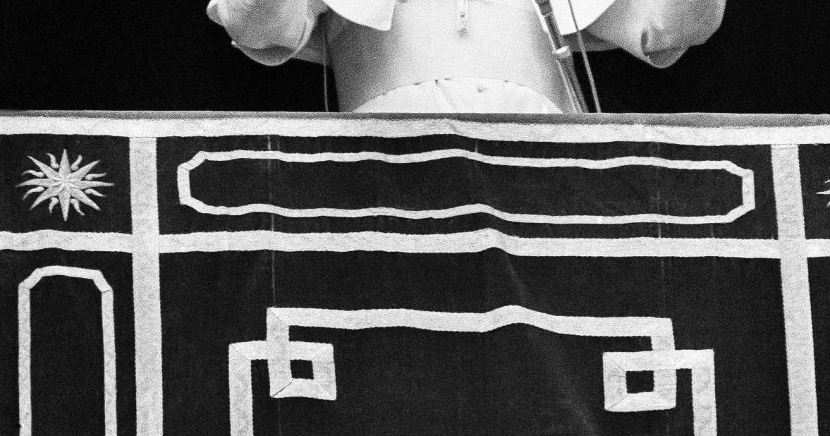 GALLERY: Today in history Oct. 9; Al Capone, 'Machine Gun' Kelly and more