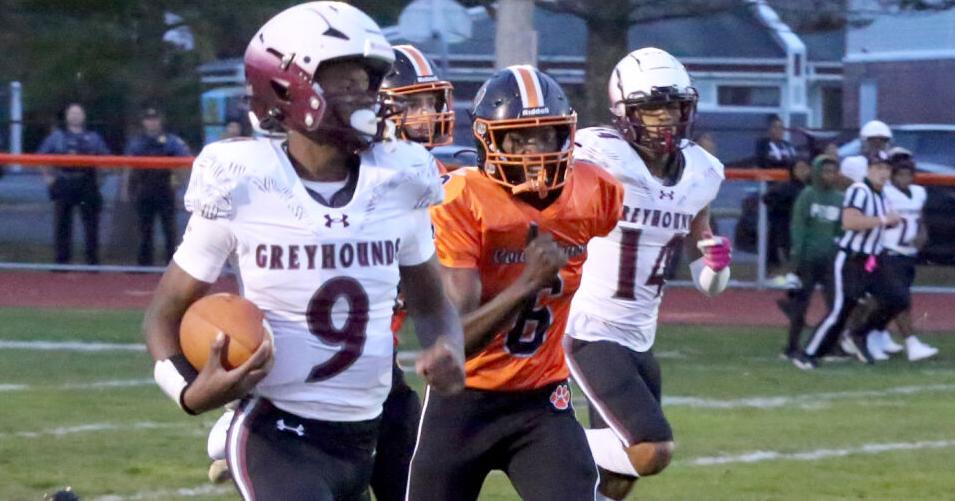 Snapshot preview of ACIT Red Hawks' football season