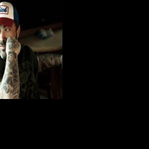 Aaron Lewis, lead singer for popular hard rock band Staind, bringing ...