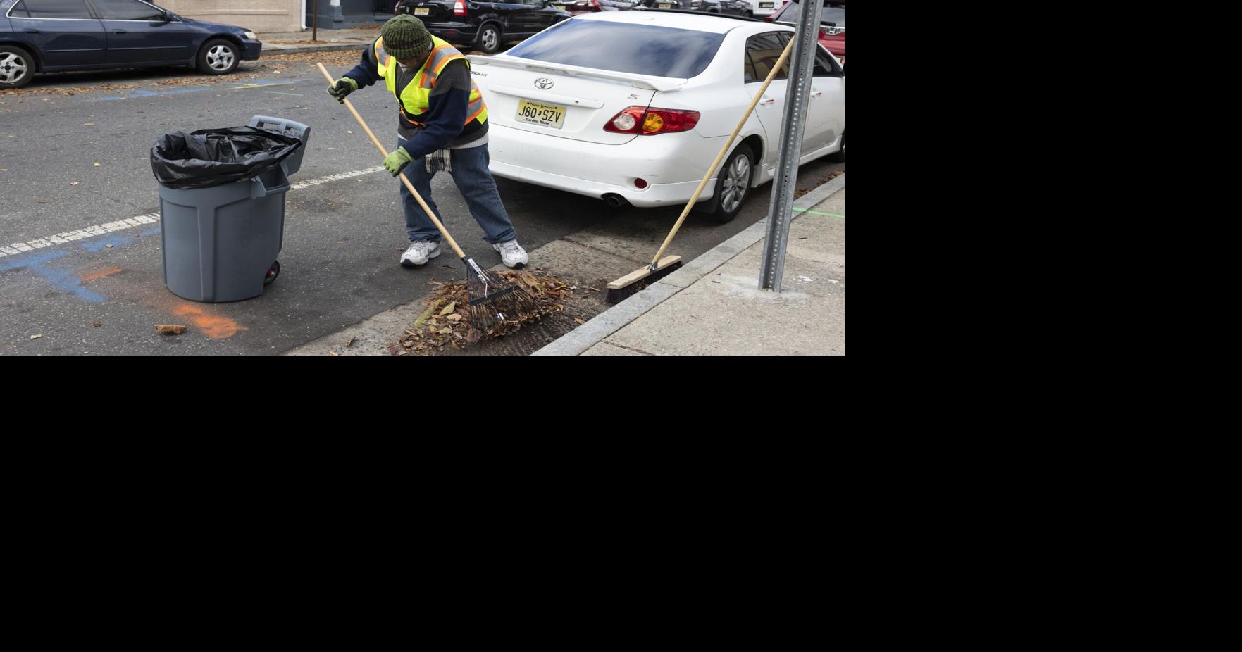 10-week program hires homeless to clean up Atlantic City