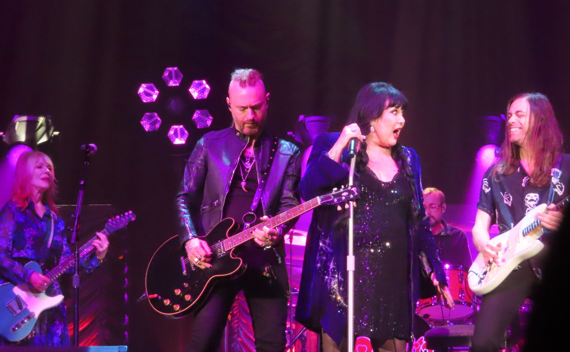 Rare instruments stolen from rock band Heart at Hard Rock