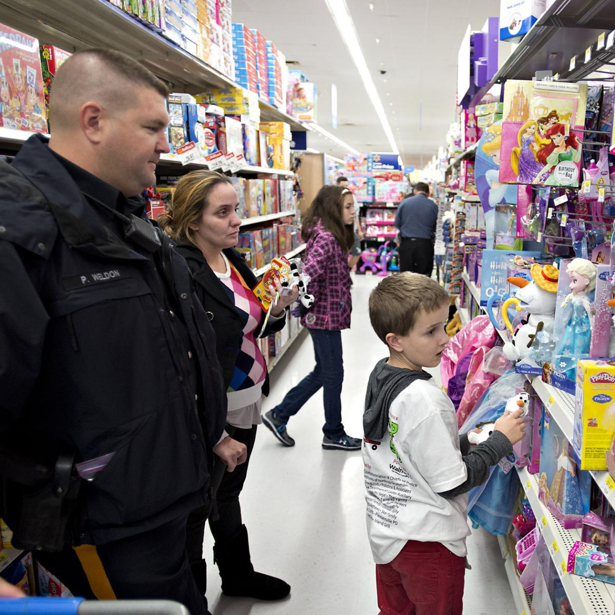 Shop with a Cop: Kids get $100 shopping sprees