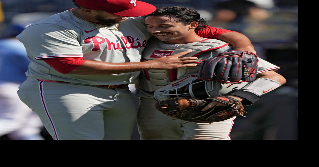 Kyle Schwarber, Garrett Stubbs power Phillies past Royals