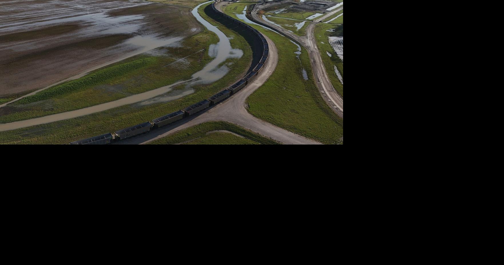 Trump admin pushes to keep coal plants open