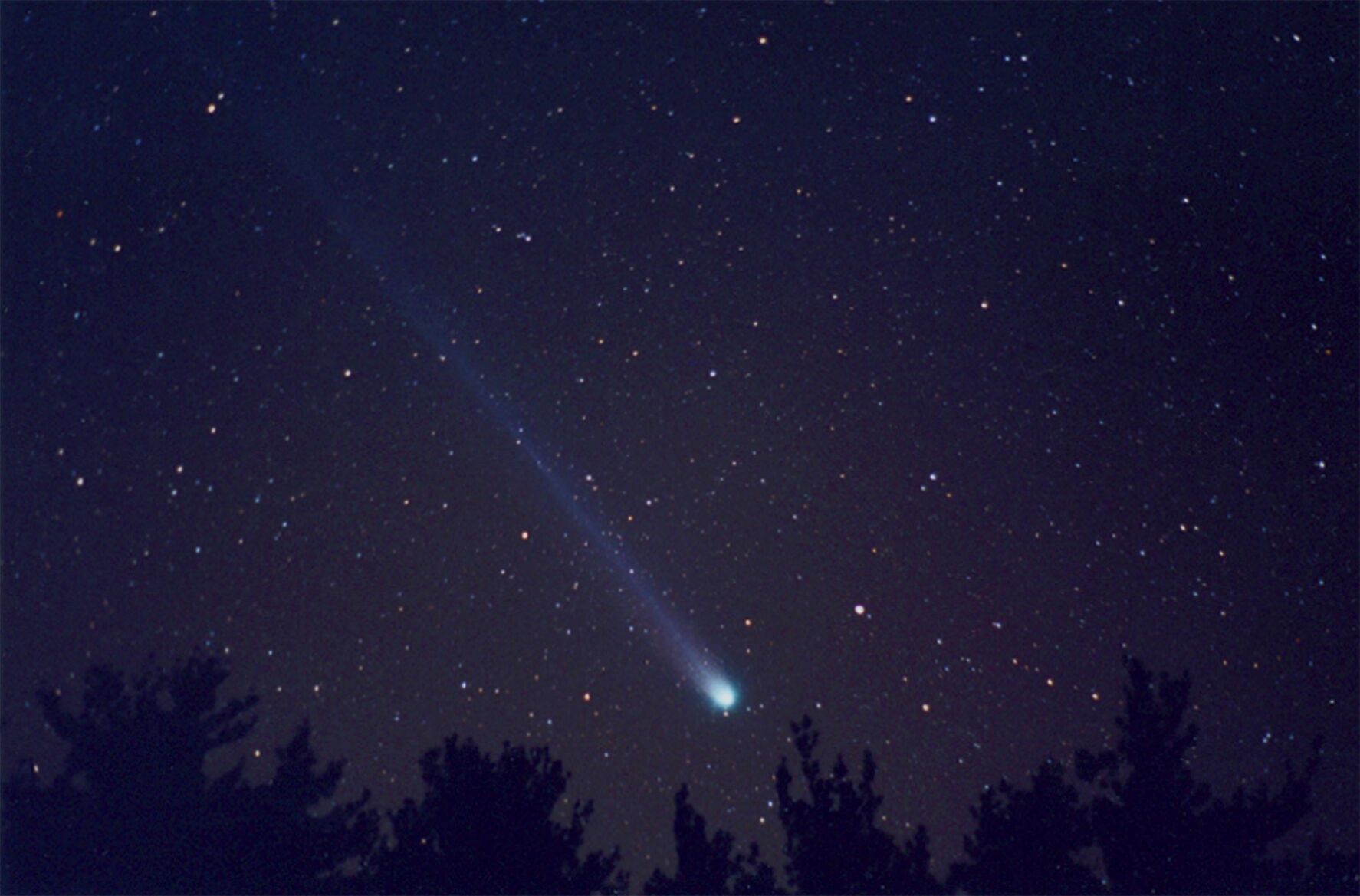 Moon pairings, a meteor shower and comet thoughts: Sky Watch