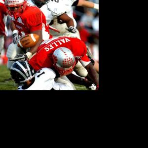 St. Joseph football player Max Valles commits to Virginia