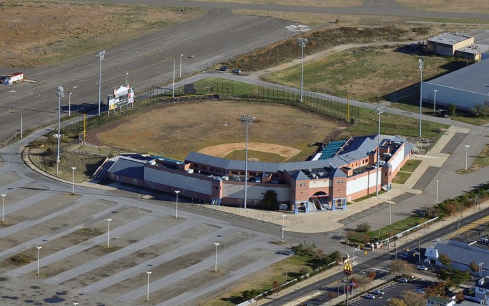 Crowds, players long gone from abandoned Atlantic City baseball stadium