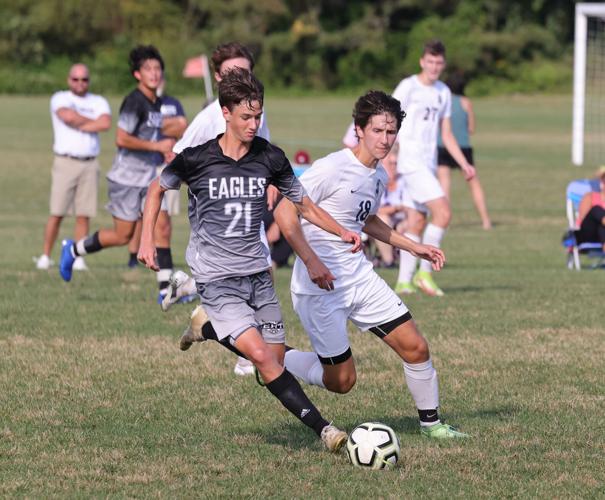 EHT boys soccer confident, ready to defend CAL title