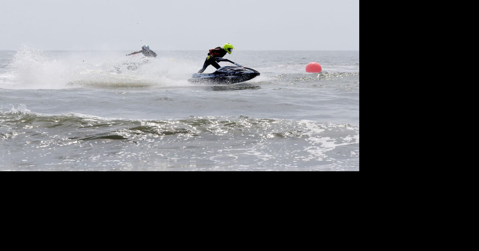 Pro Watercross races in Atlantic City