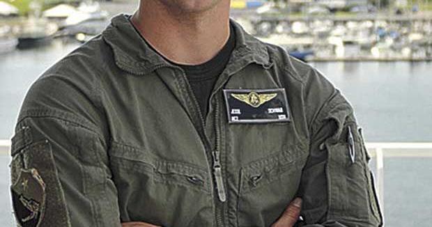 Hugo native serves aboard Navy warship in Norfolk | News | presspubs.com